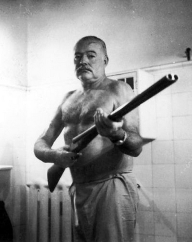 Iconic Photos of Ernest Hemingway